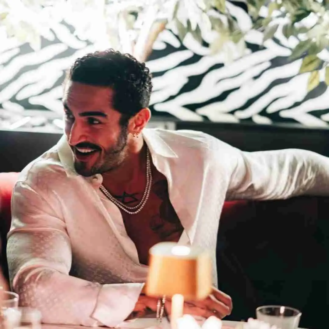 (ویدئو) آیسان اسلامی کیست؟