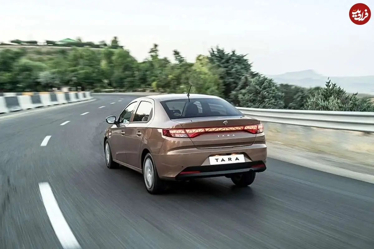 جدول| قیمت محصولات ایران‌خودرو امروز سه‌شنبه ۱۶ دی ۱۴۰۴؛ کاهش قیمت تارا ...