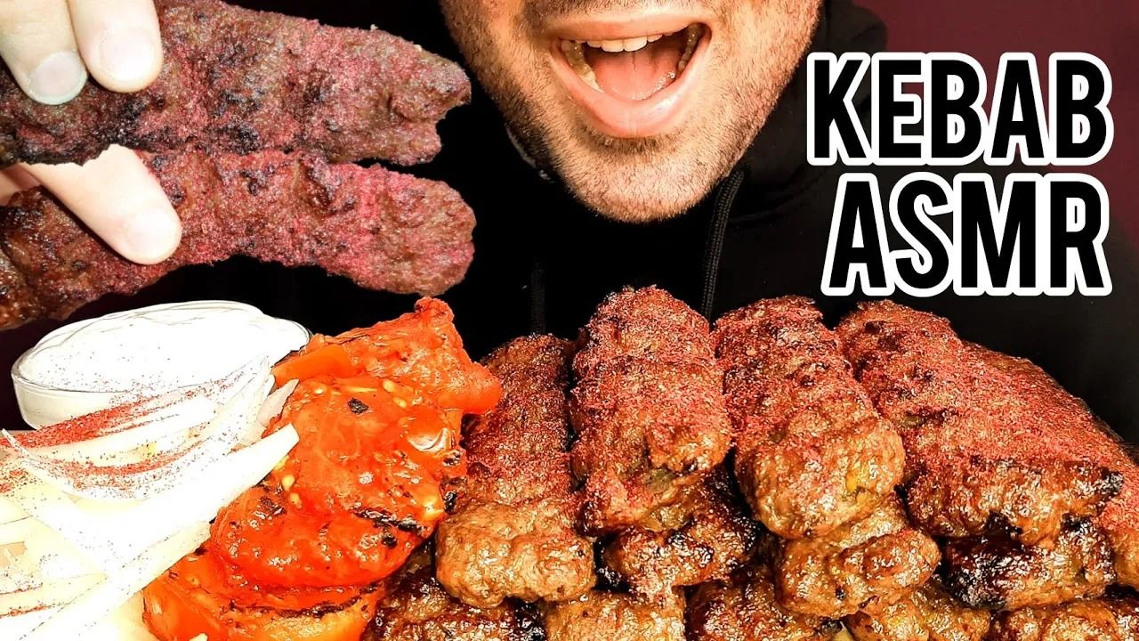 ویدئو غذا خوردن با صدا؛ خوردن دیدنی 14 سیخ کباب کوبیده توسط یک جوان