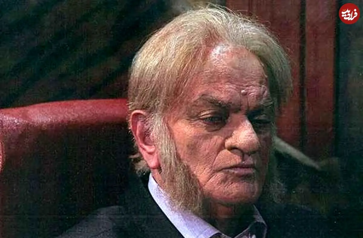 عکس| سفر زمان؛ «فتحعلی اویسی» 47 ساله در پشت‌صحنۀ «مریم و میتیل»؛ سال 71